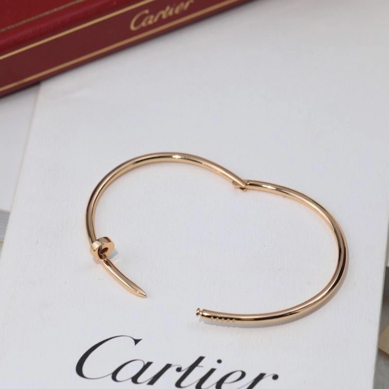 1:1 copy Cartier Bracelets