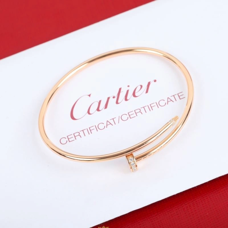 Top match Cartier Bracelets