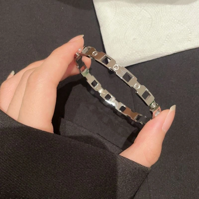 Indistinguishable Cartier Bracelets