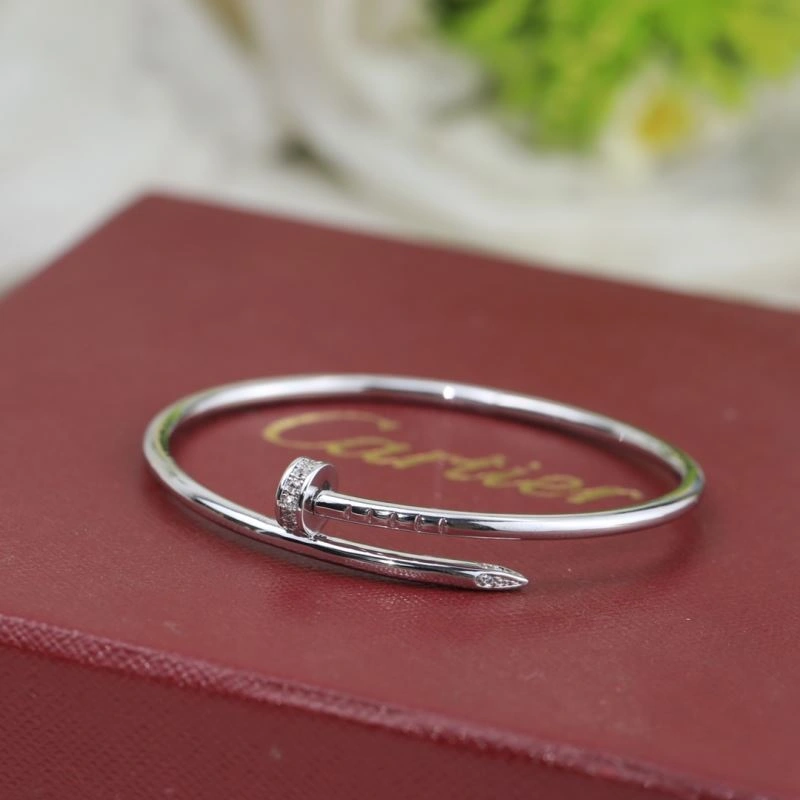 Accurate model Cartier Bracelets
