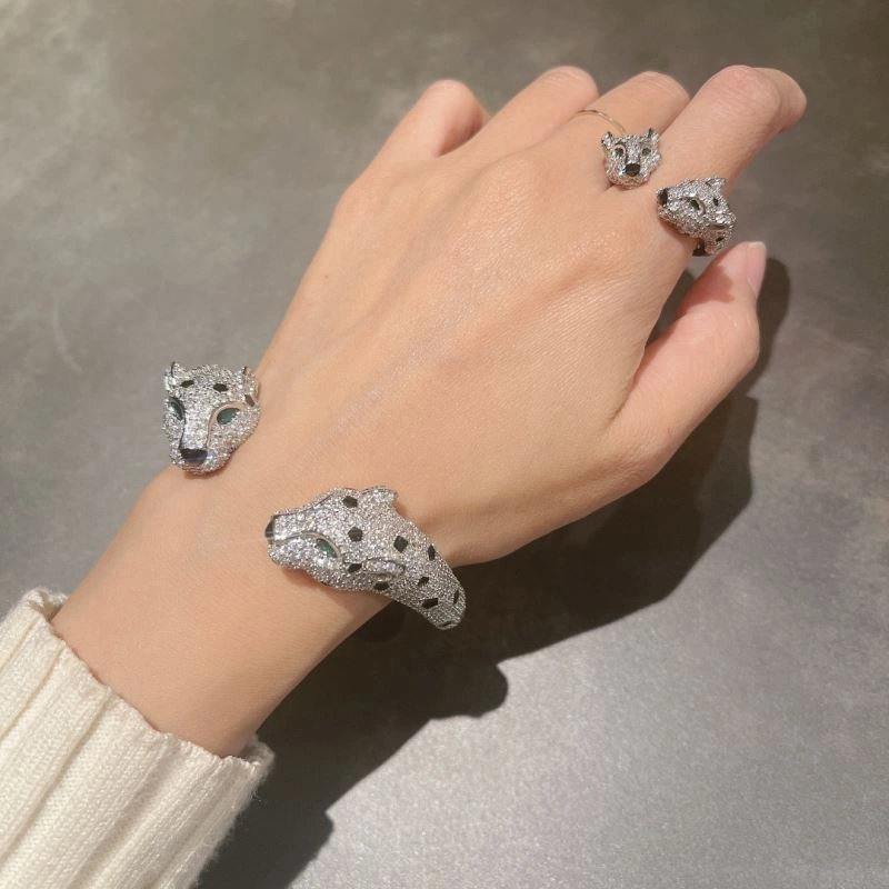 Discounted Cartier Bracelets