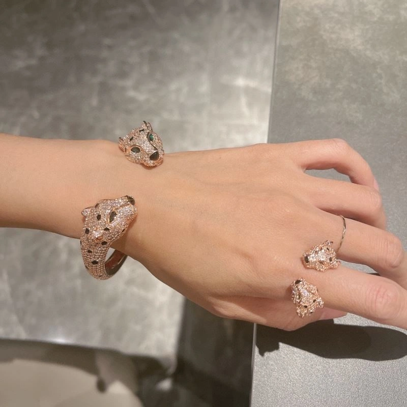 Discounted Cartier Bracelets