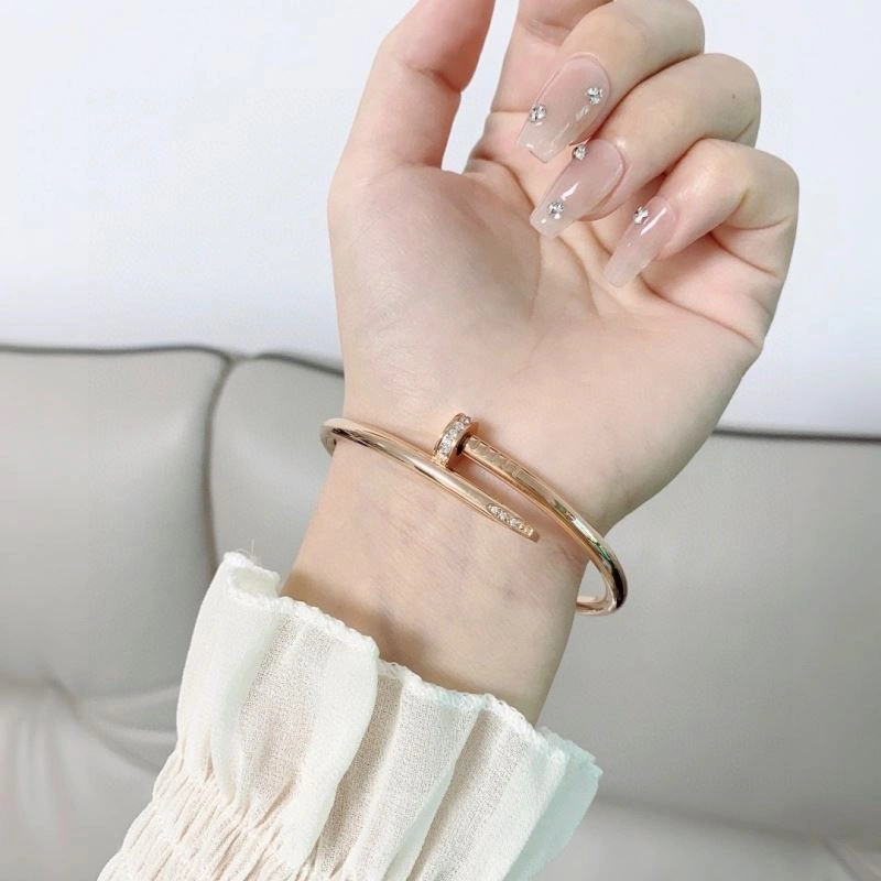 Official Cartier Bracelets