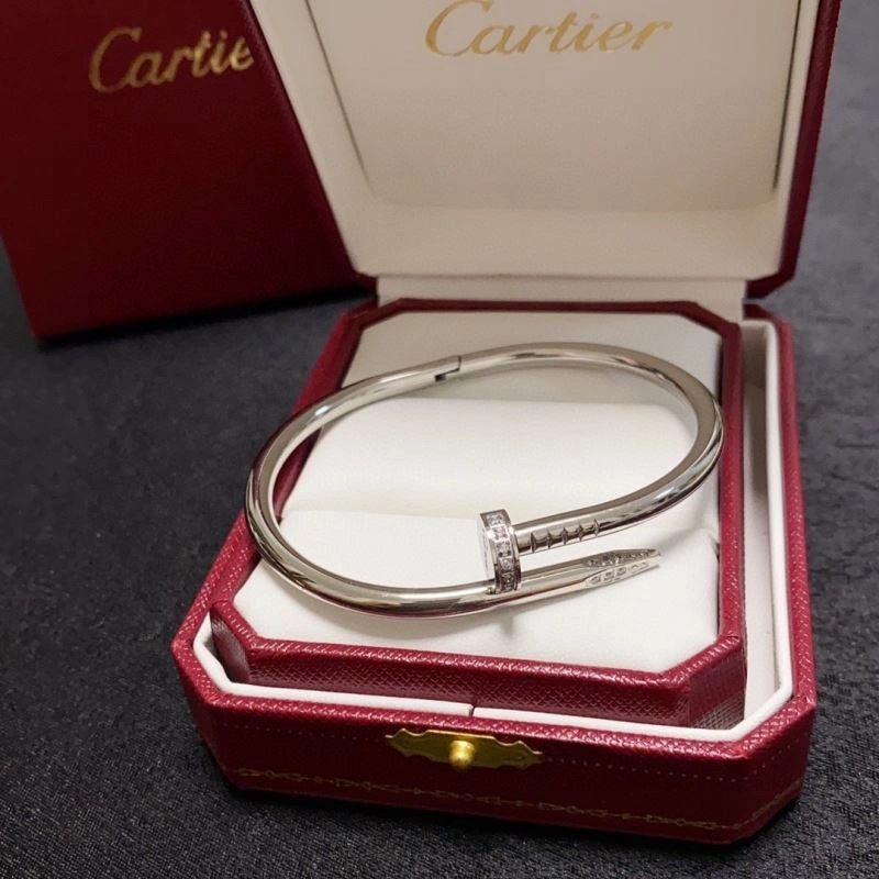 Official Cartier Bracelets