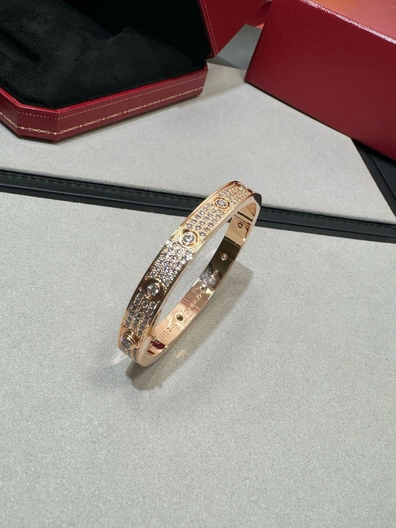 Cut-rate Cartier Bracelets