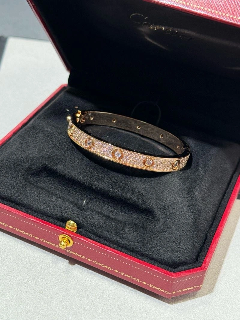Cut-rate Cartier Bracelets