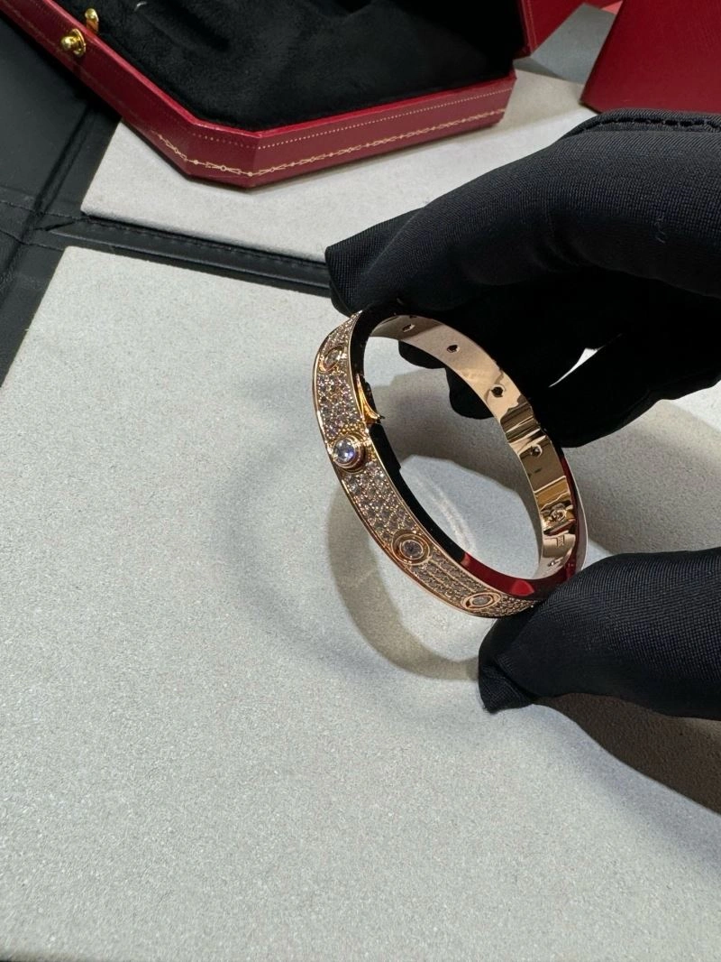 Cut-rate Cartier Bracelets
