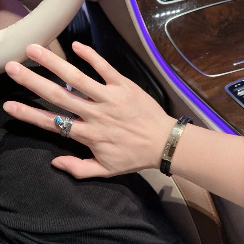 Bargain Cartier Bracelets
