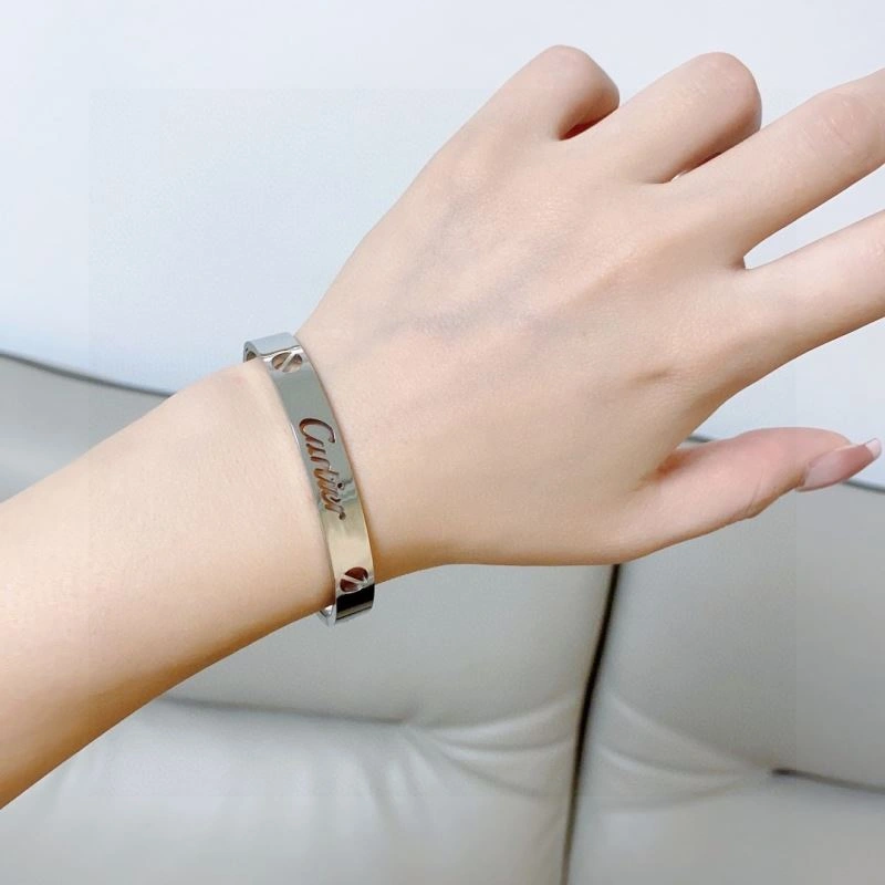 Exact replica Cartier Bracelets