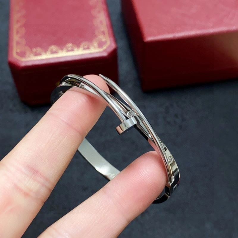 1:1 copy Cartier Bracelets