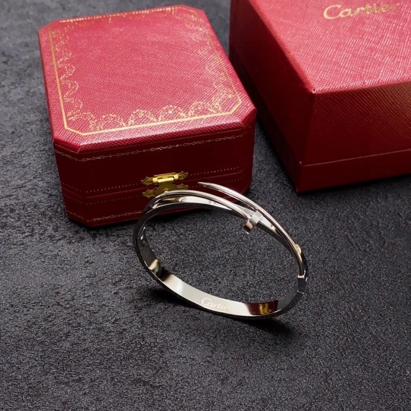 1:1 copy Cartier Bracelets