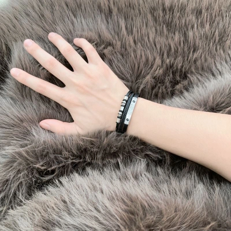 Official Cartier Bracelets
