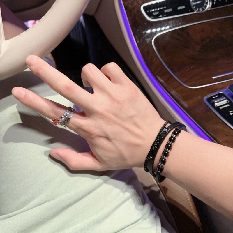 Official Cartier Bracelets