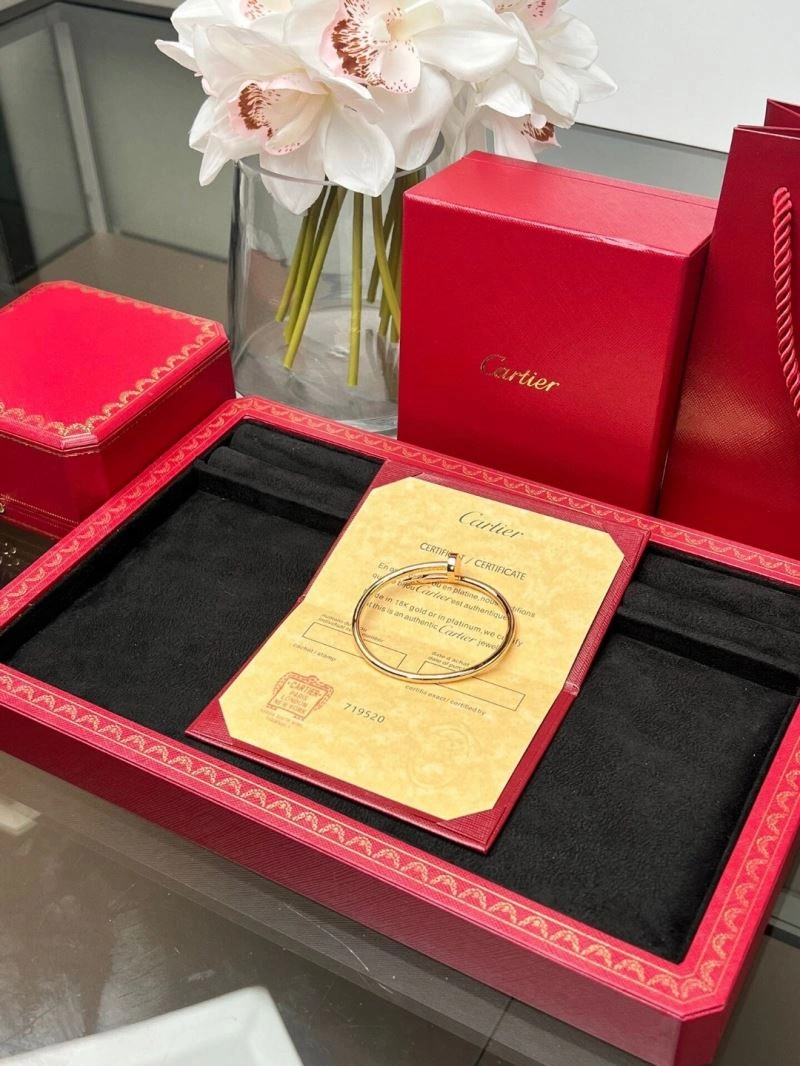High accuracy Cartier Bracelets