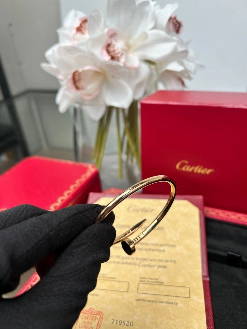 High accuracy Cartier Bracelets