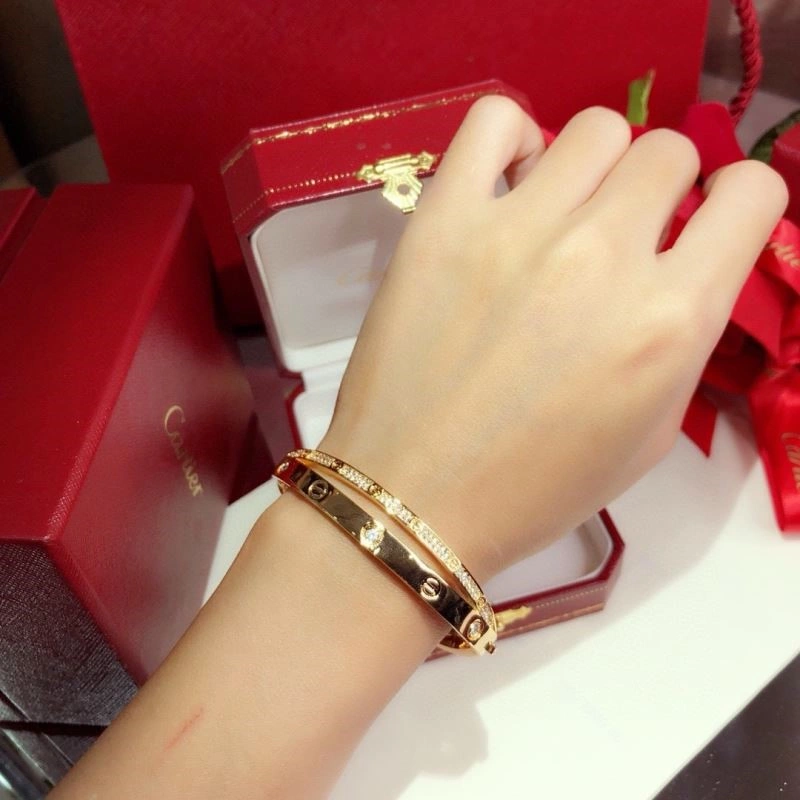 Top mirror Cartier Bracelets