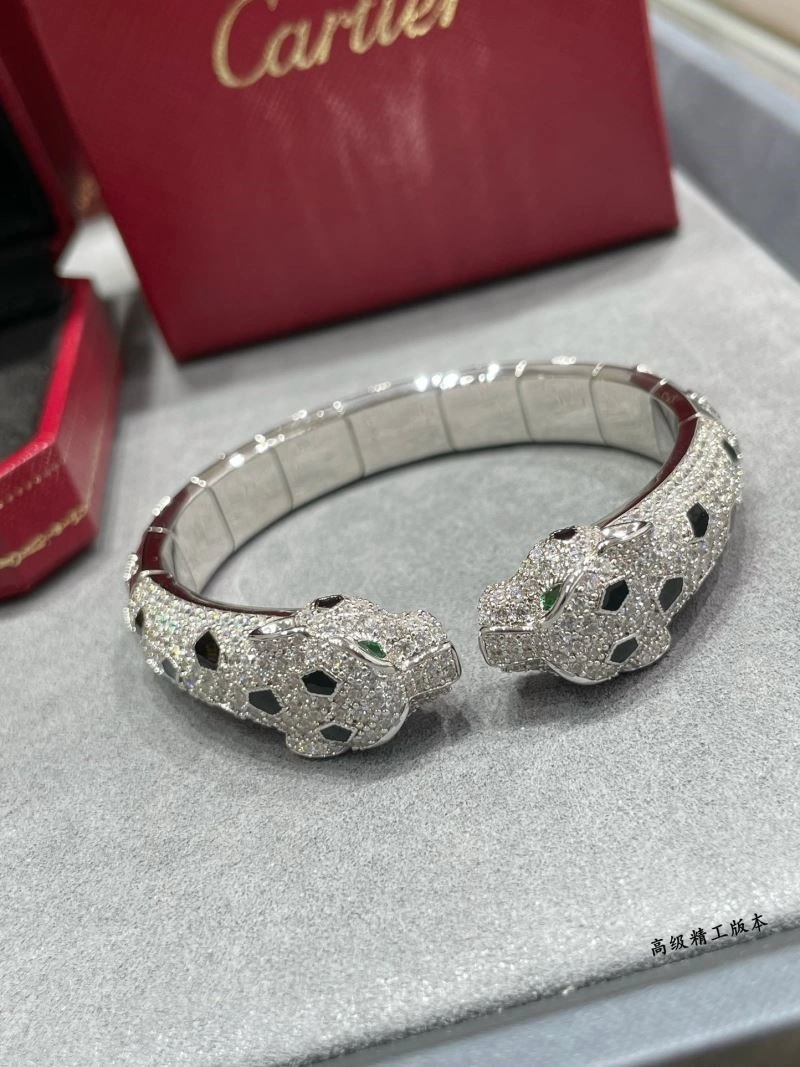 Low-cost Cartier Bracelets