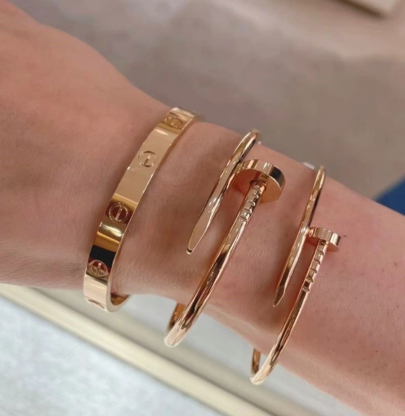 Accurate model Cartier Bracelets