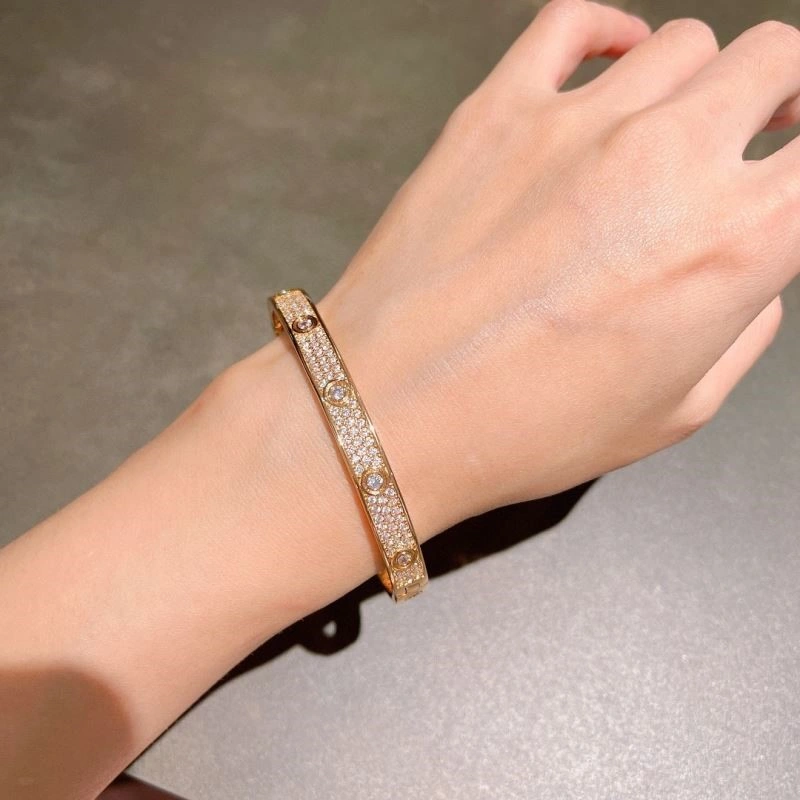 Discounted Cartier Bracelets