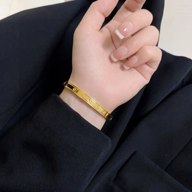 Cut-rate Cartier Bracelets