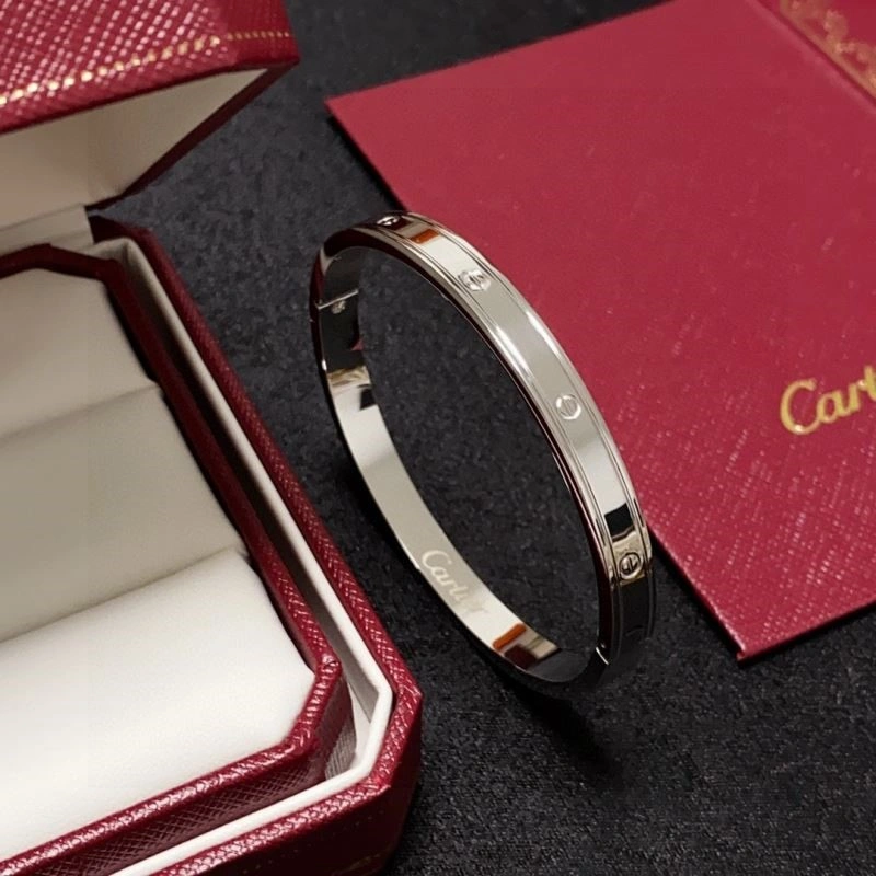 Cut-rate Cartier Bracelets