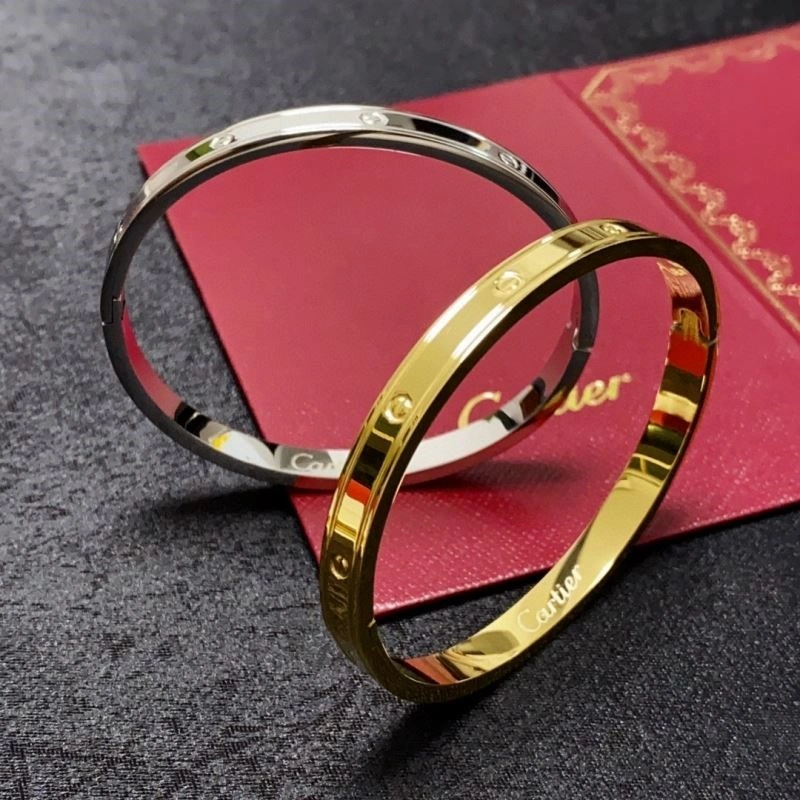 Cut-rate Cartier Bracelets