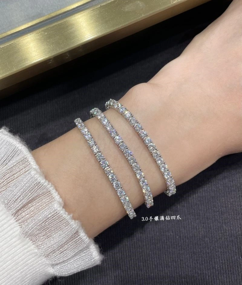 Accurate model Cartier Bracelets