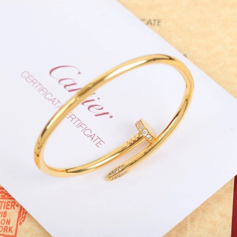 Low-cost Cartier Bracelets
