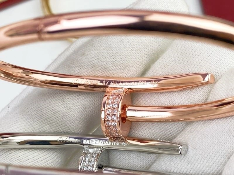 1:1 copy Cartier Bracelets