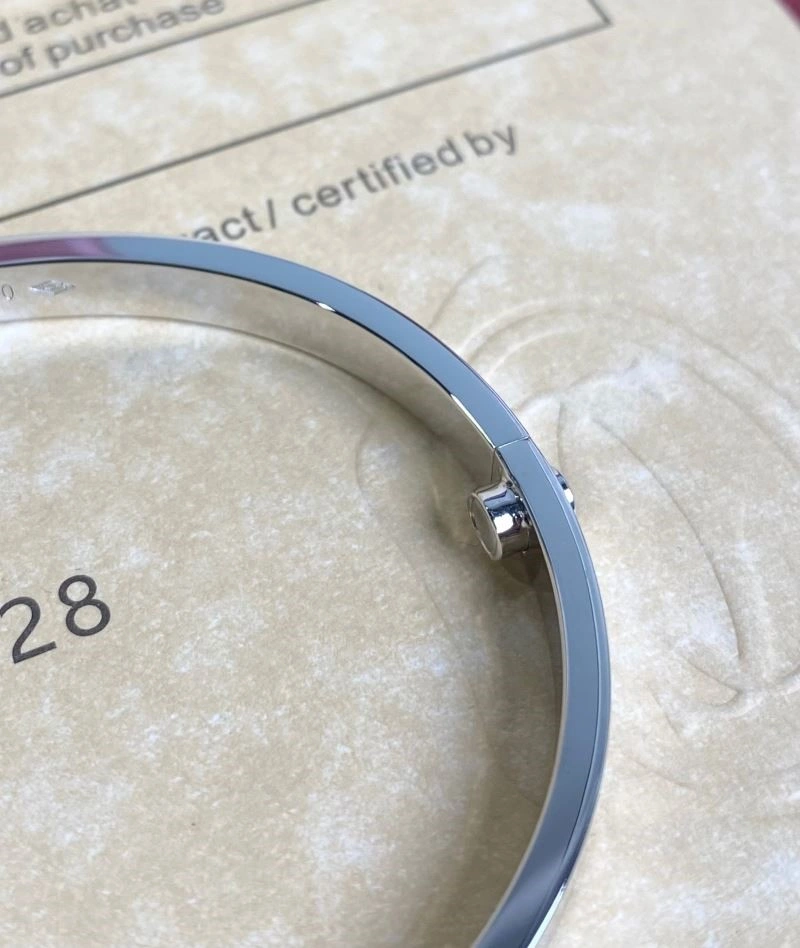 Inexpensive Cartier Bracelets