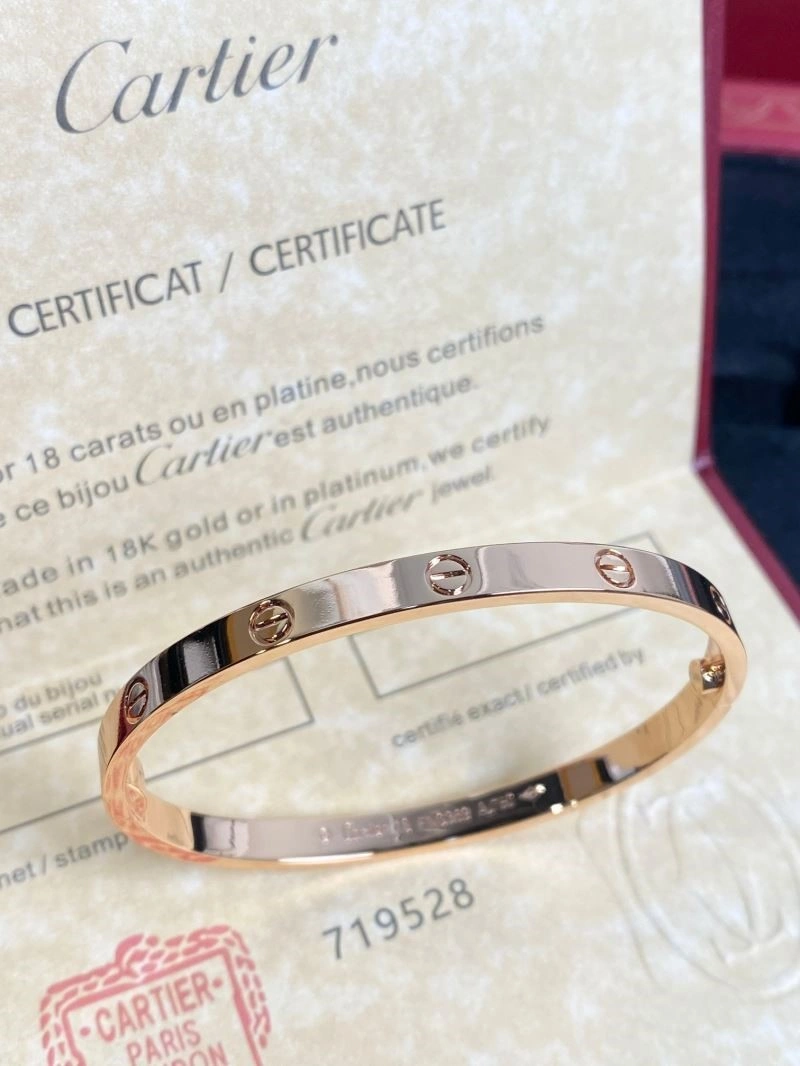 Low-cost Cartier Bracelets