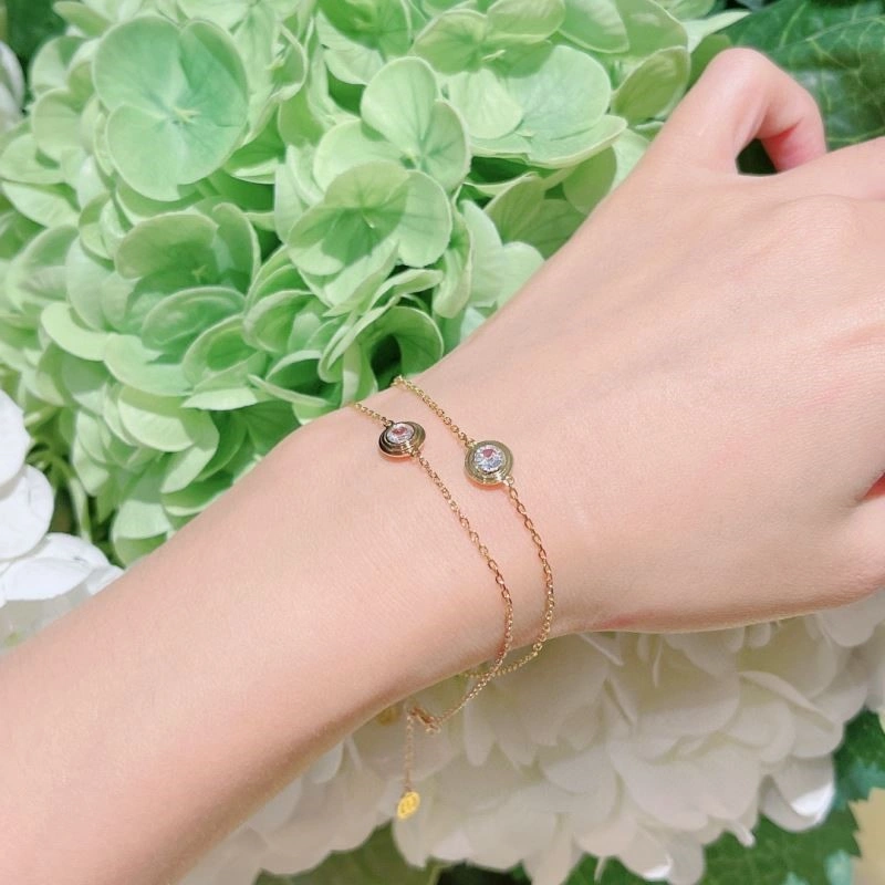Low-cost Cartier Bracelets