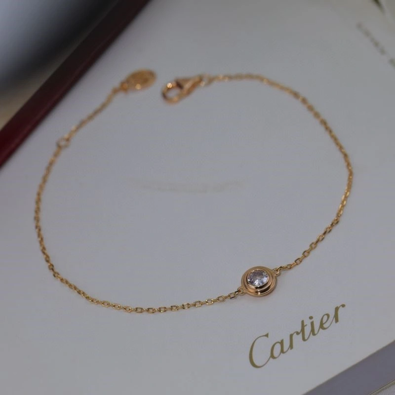 Low-cost Cartier Bracelets