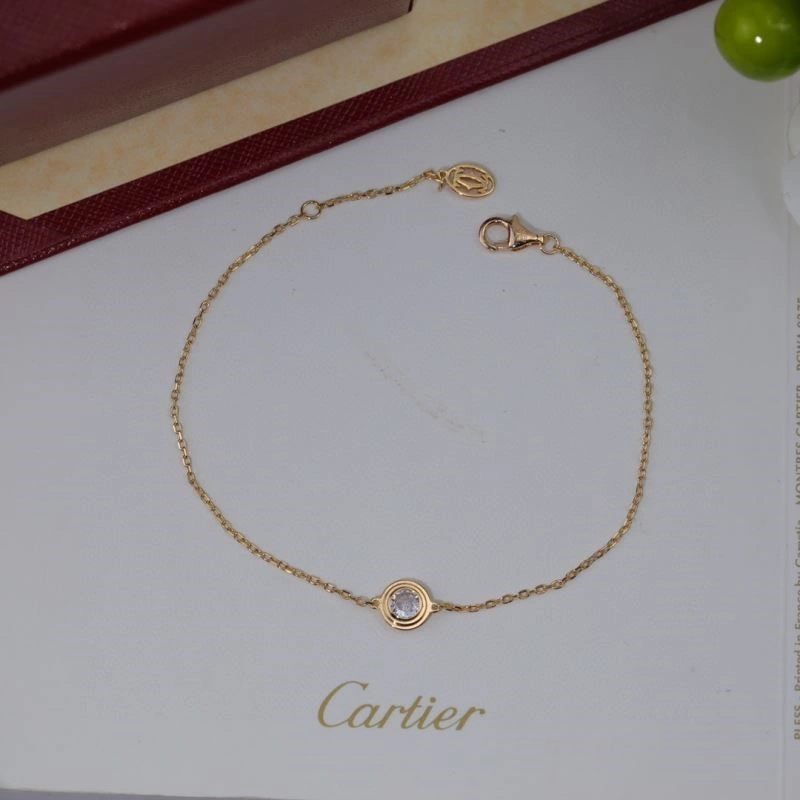 Low-cost Cartier Bracelets