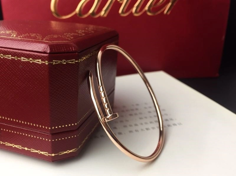Accurate model Cartier Bracelets