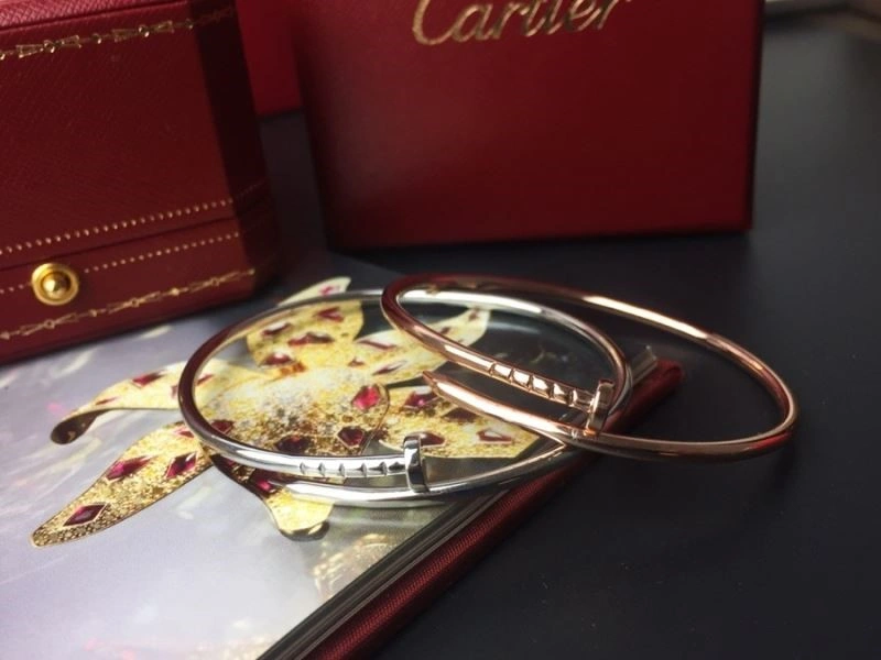 Accurate model Cartier Bracelets