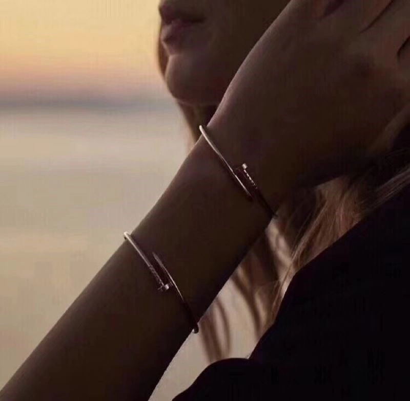 Accurate model Cartier Bracelets
