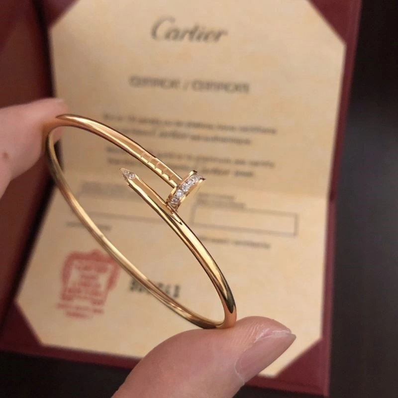 Low-cost Cartier Bracelets