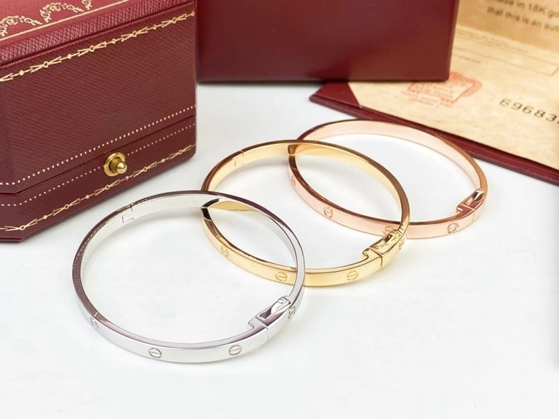 Perfect replica Cartier Bracelets