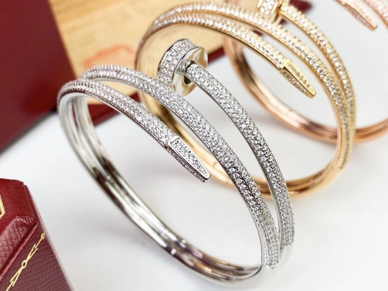 1:1 copy Cartier Bracelets