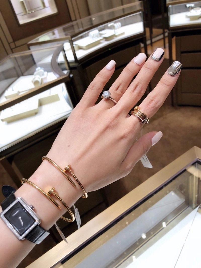 Inexpensive Cartier Bracelets