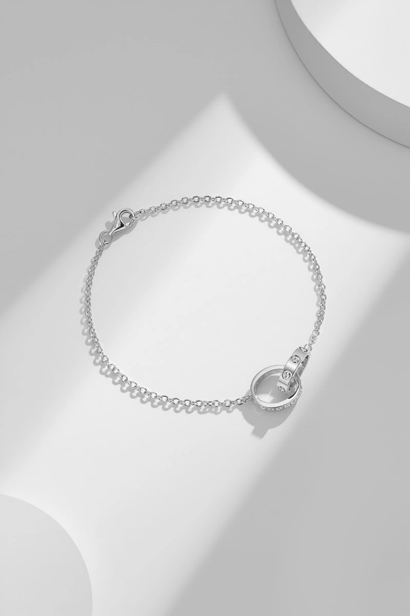 Low-cost Cartier Bracelets
