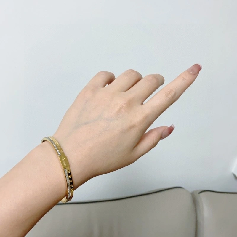 1:1 copy Cartier Bracelets
