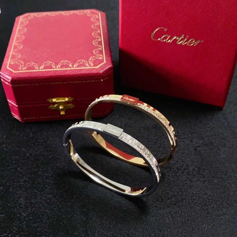 1:1 copy Cartier Bracelets