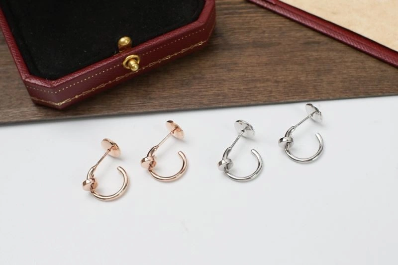Accurate model Cartier Earrings