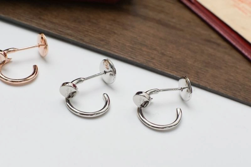 Accurate model Cartier Earrings