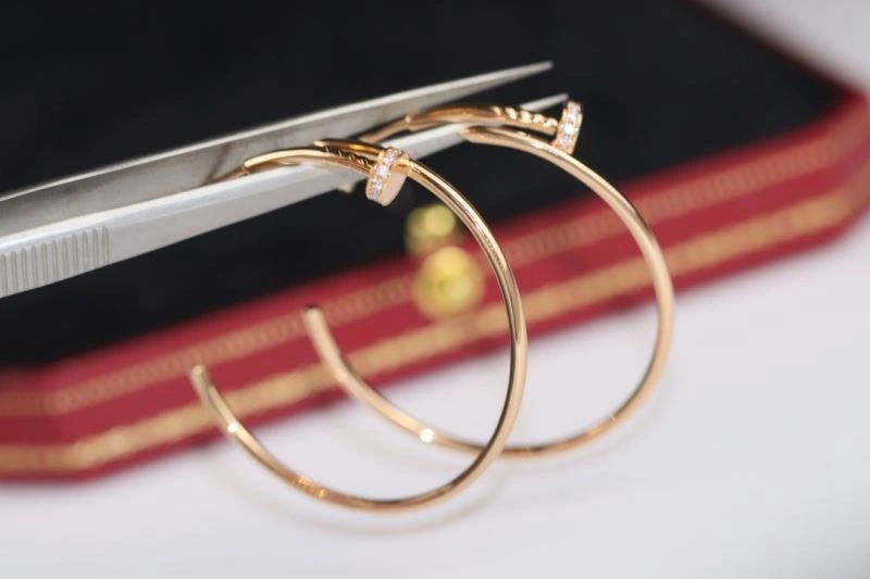Accurate model Cartier Earrings
