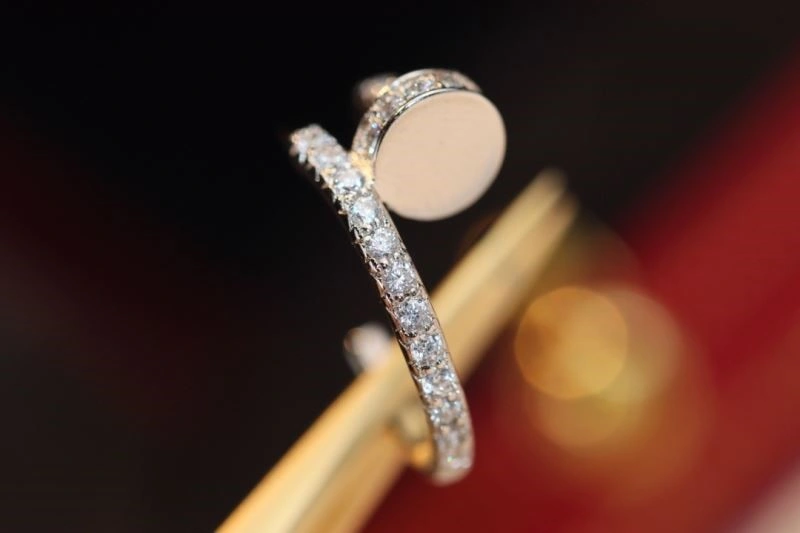Low-cost Cartier Earrings