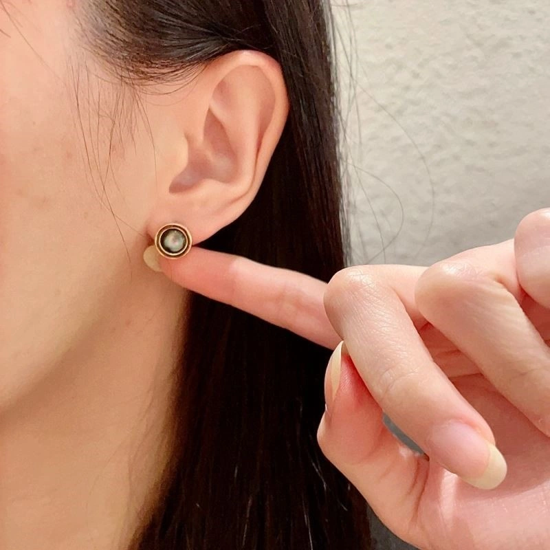 Brand-authenticated Cartier Earrings