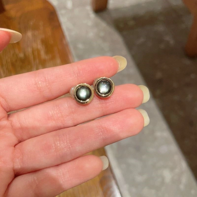 Brand-authenticated Cartier Earrings
